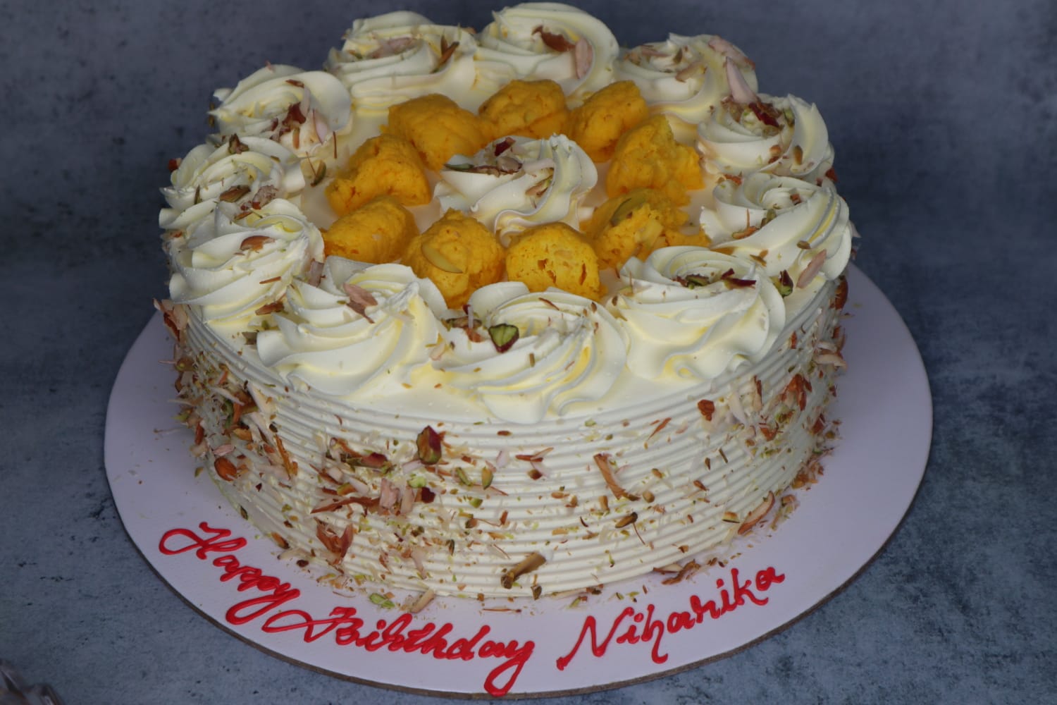 Pineapple Ras Malai Combo Cake – Bonviveur