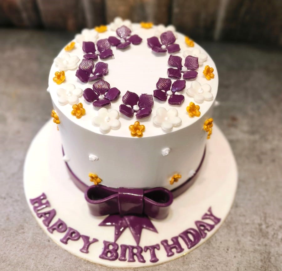 Purple flower cake – Bonviveur